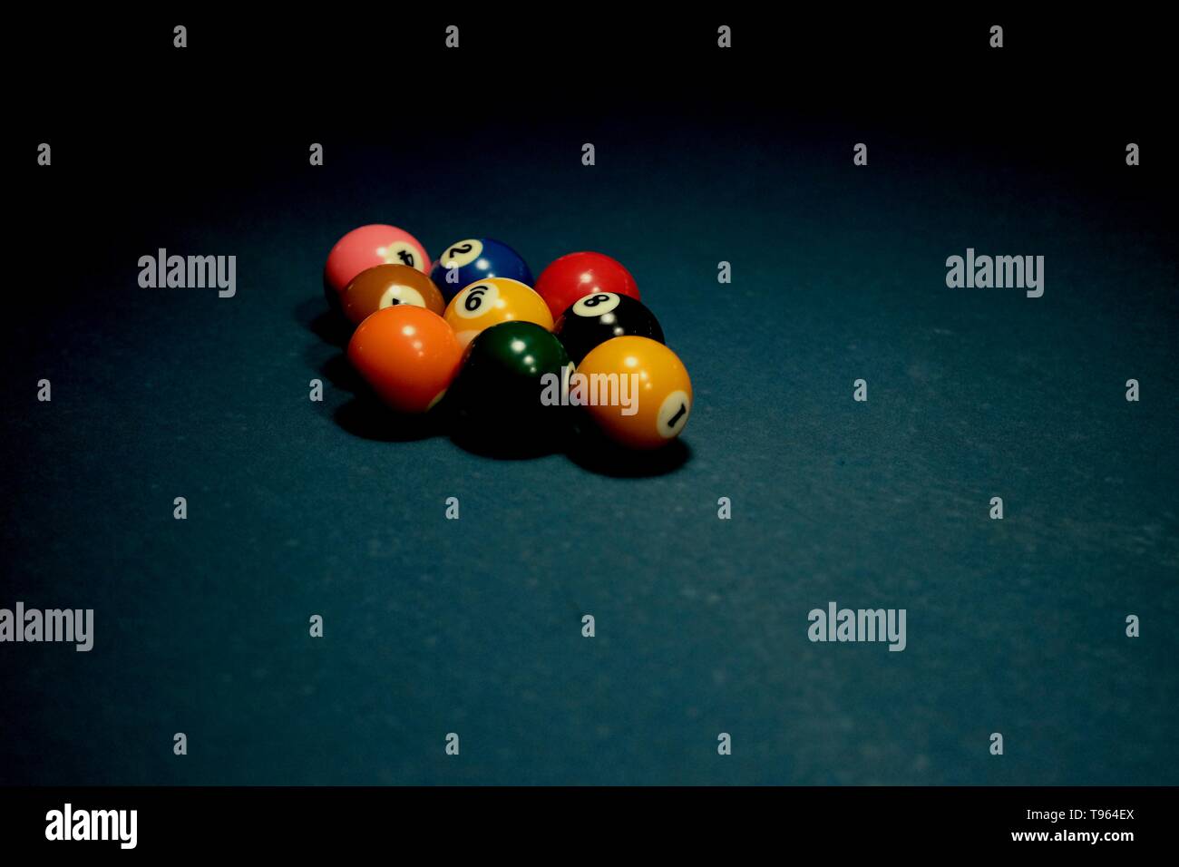Pool table with billiard balls Stock Photo - Alamy