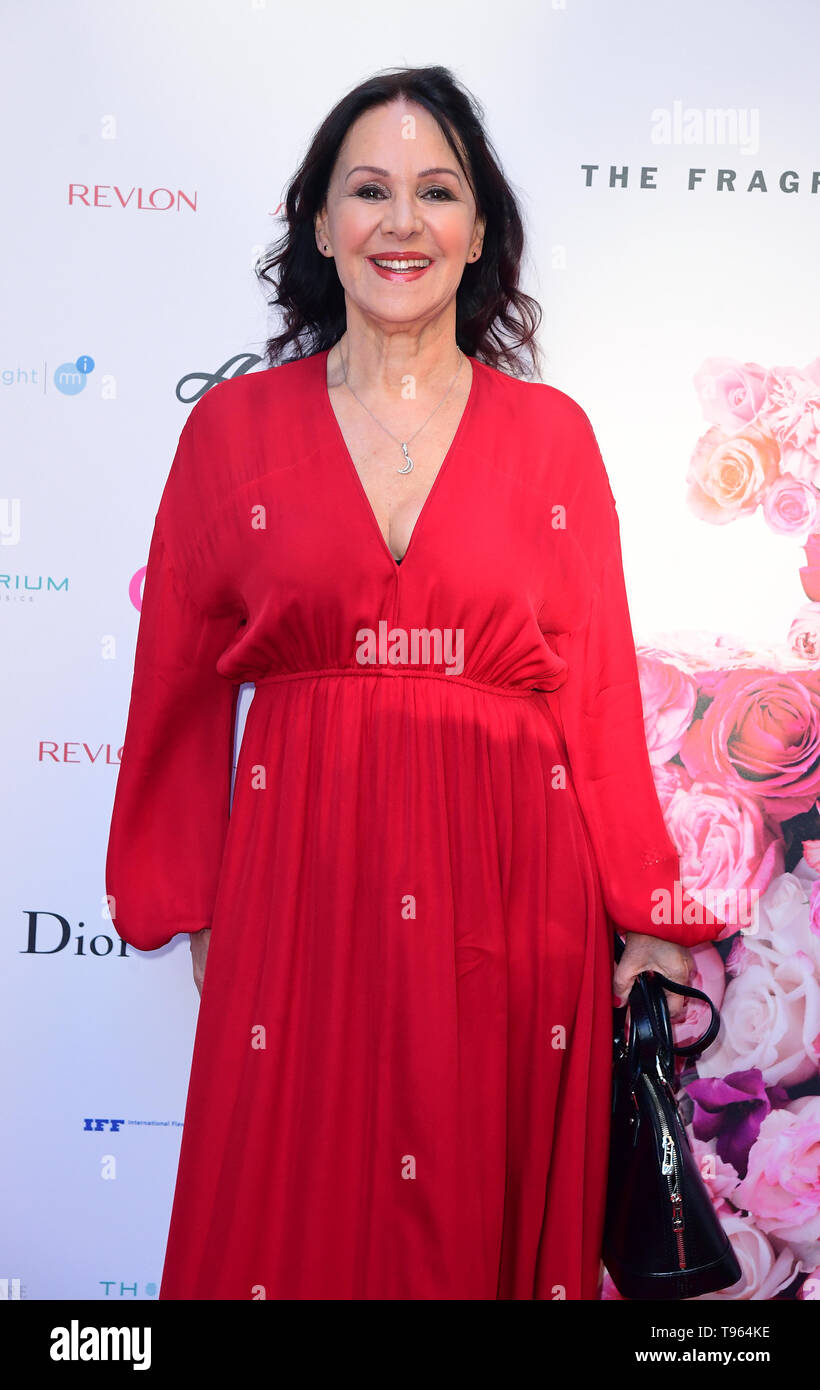 Arlene Phillips arriving for the Fragrance Foundation Awards at The ...