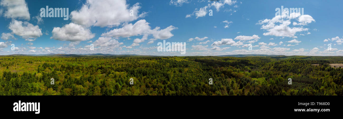 Poconos landscape spring hi-res stock photography and images - Alamy