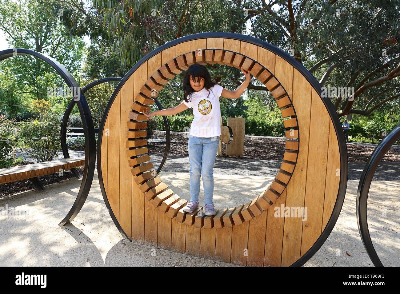 Botanic gardens childrens play area hi-res stock photography and images ...