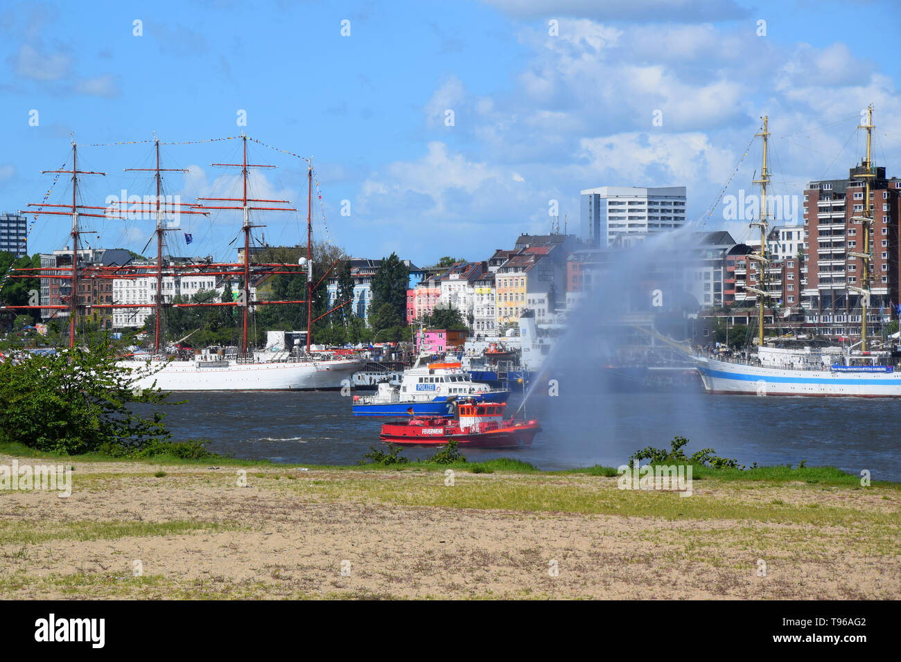 Fire Department Pump Boat in Action at the St. Pauli-Landungsbrücken ...