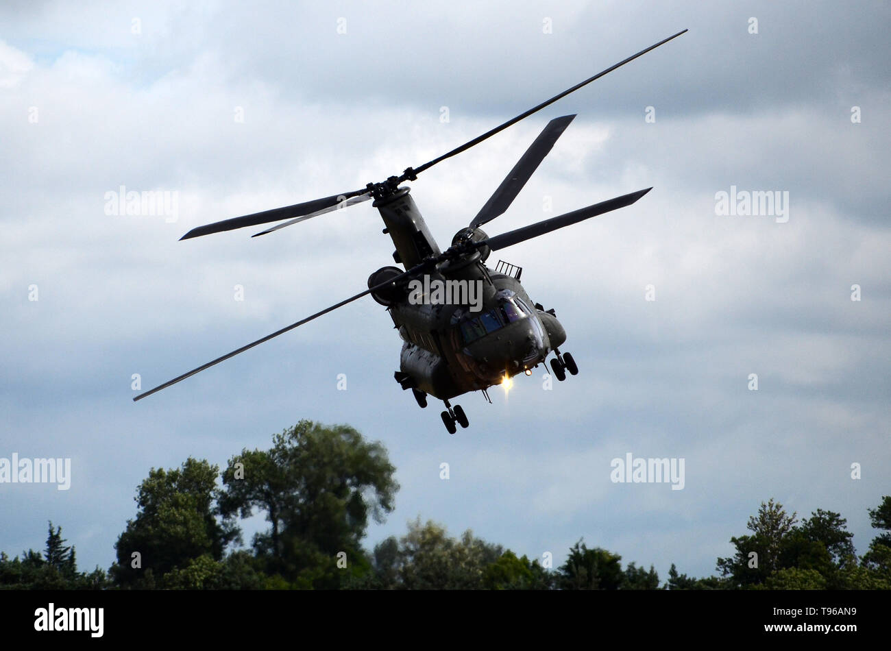 Vietnam war helicopter evacuation hi-res stock photography and images ...