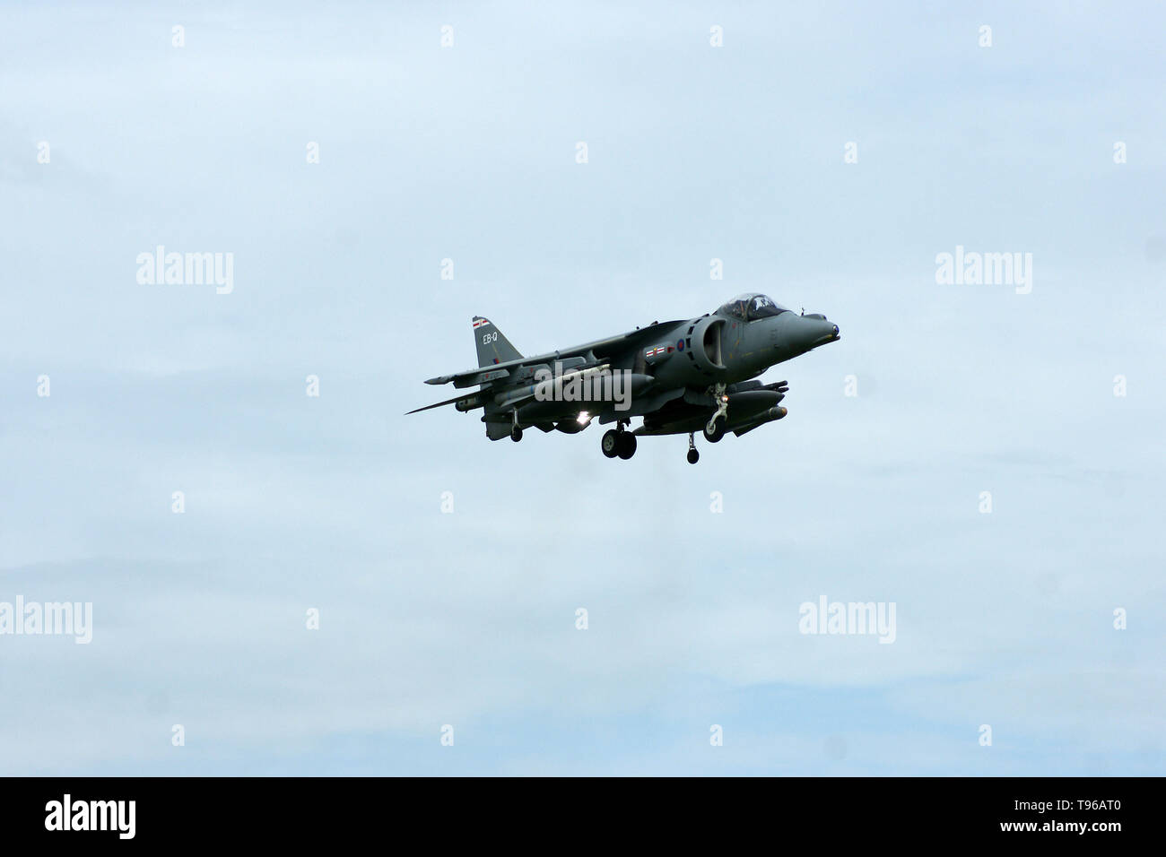 Harrier jet falklands hi-res stock photography and images - Alamy