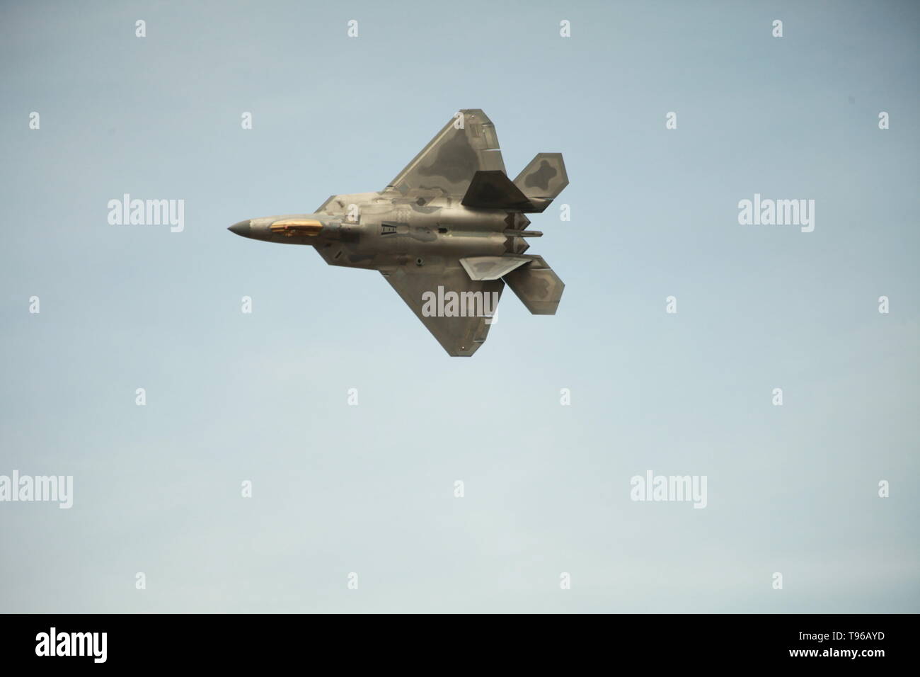 Stealth aircraft hi-res stock photography and images - Alamy