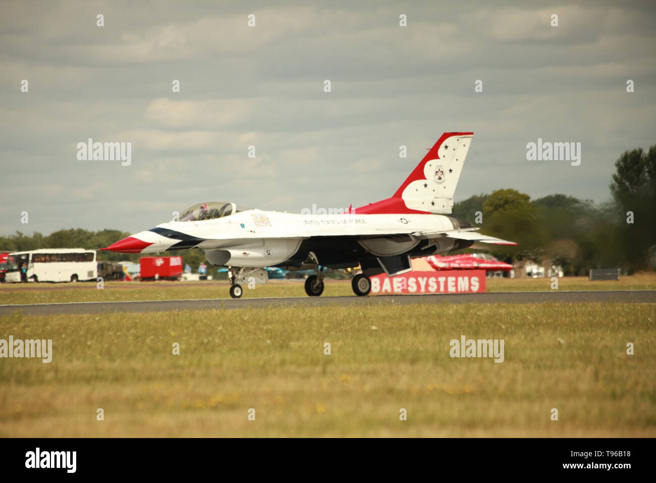 United States Air Force Thunderbirds, F16 air display team Stock Photo ...