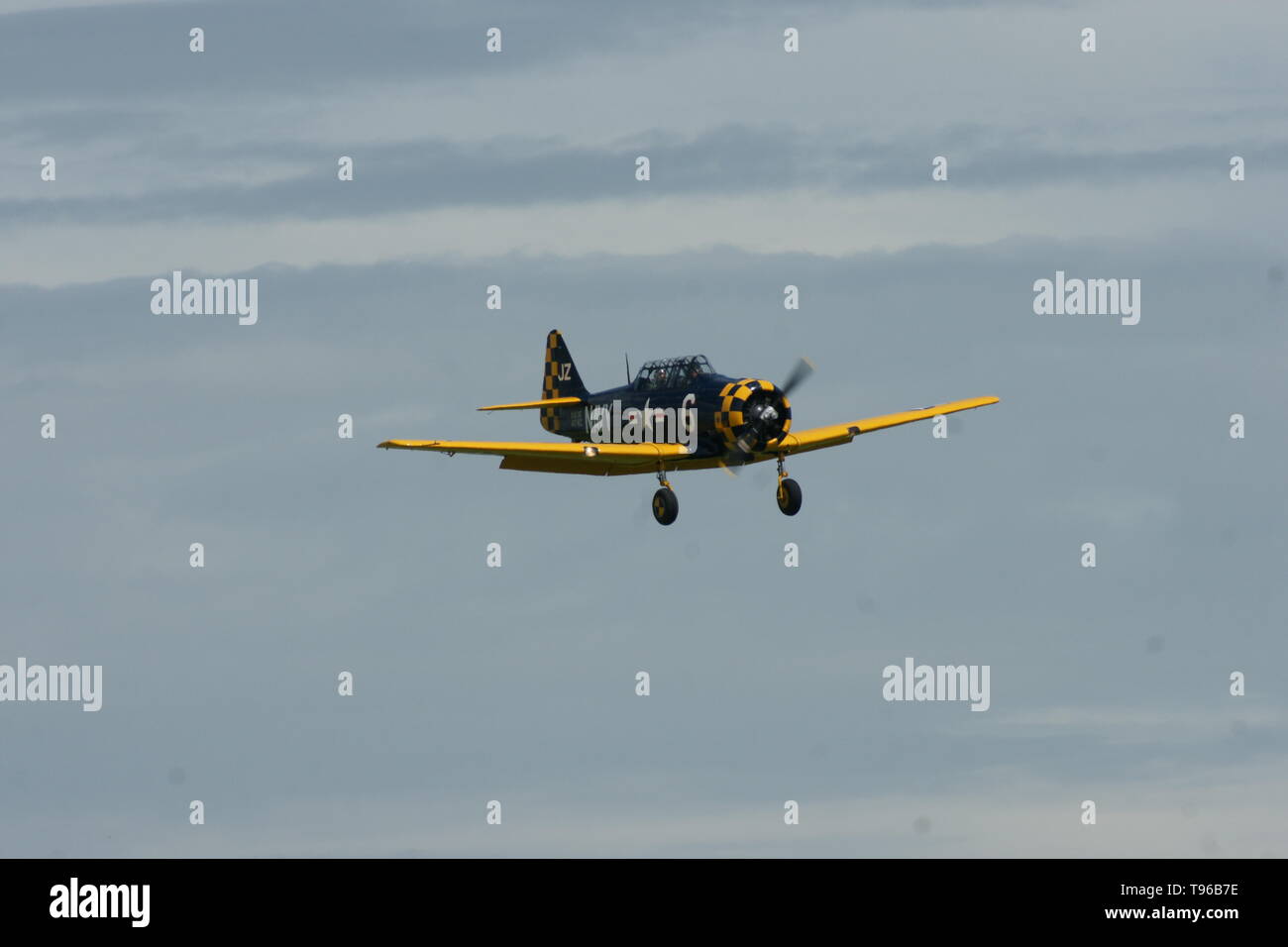 Ww2 british harvard aircraft hi-res stock photography and images - Alamy