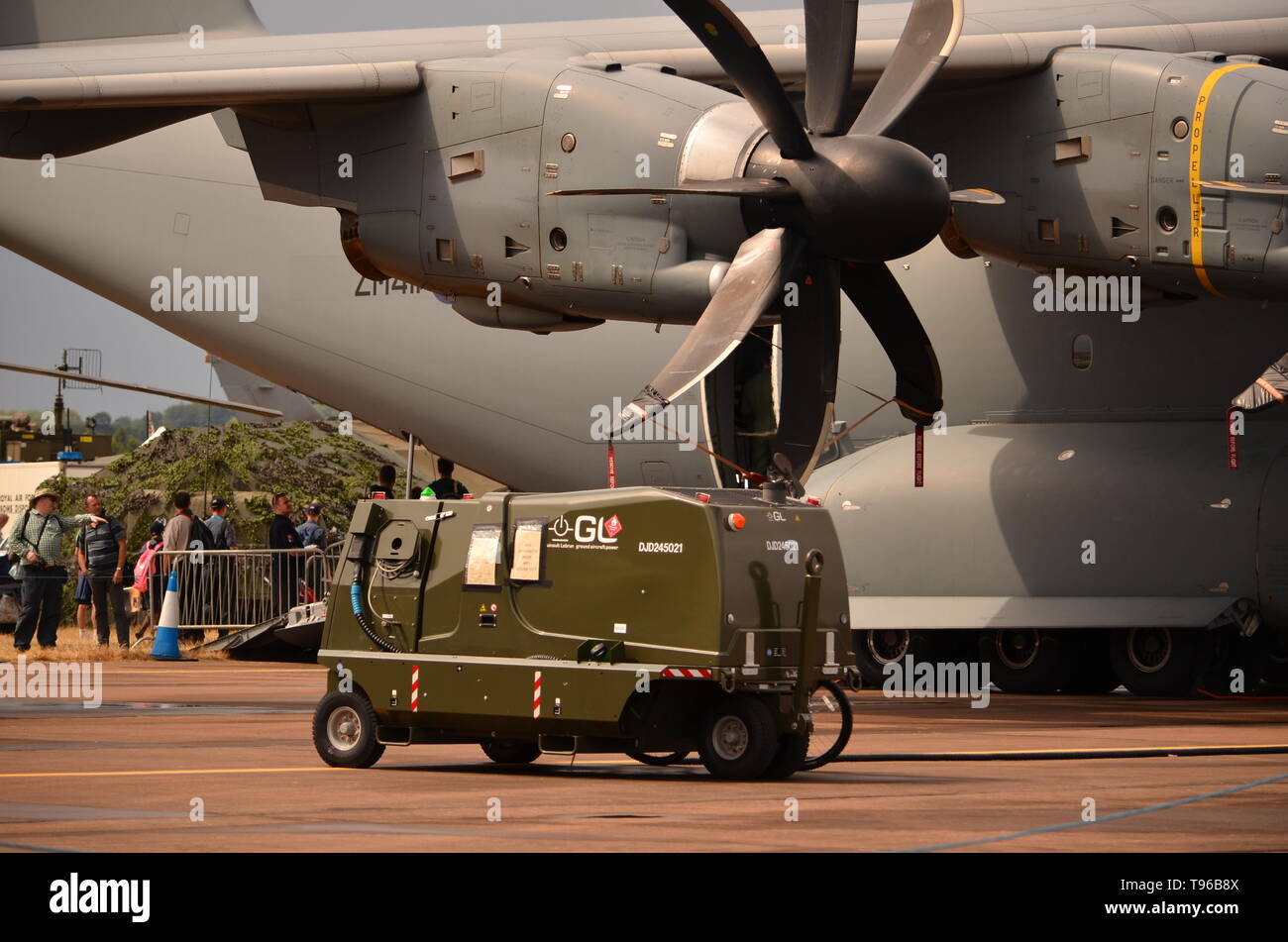 Air Start Cart High Resolution Stock Photography and Images - Alamy