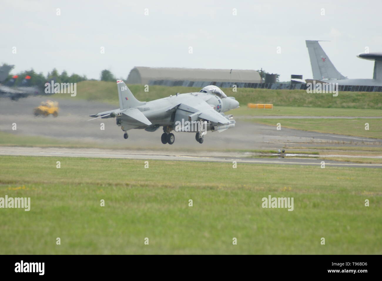 Harrier jump jet fighter hi-res stock photography and images - Alamy