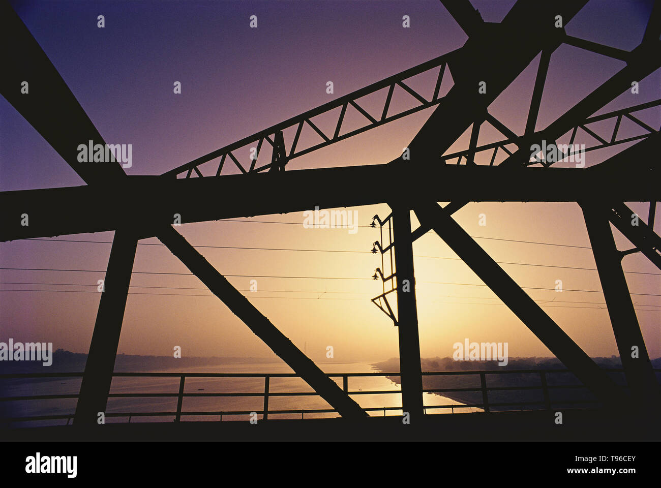 Bridge across ganga hi-res stock photography and images - Alamy
