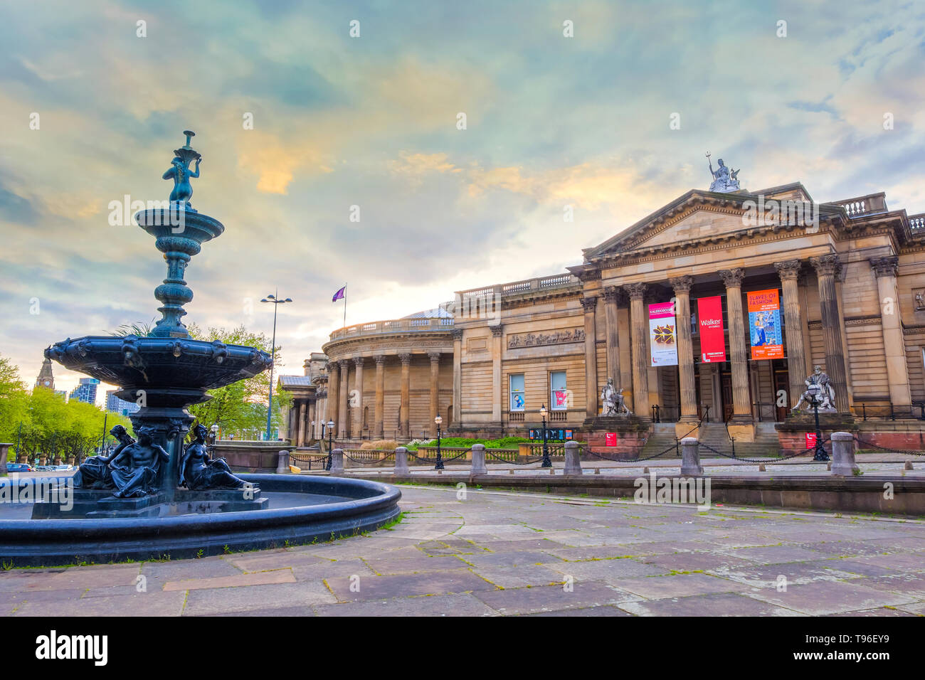 Liverpool walker art gallery 2018 hi-res stock photography and images ...
