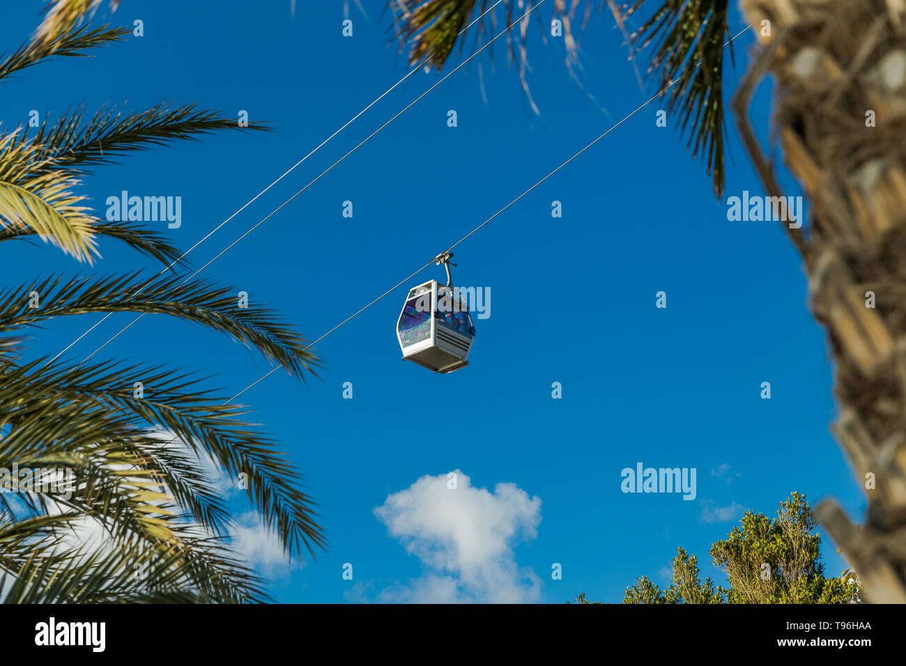 Suspension Cable Car Stock Photo - Alamy