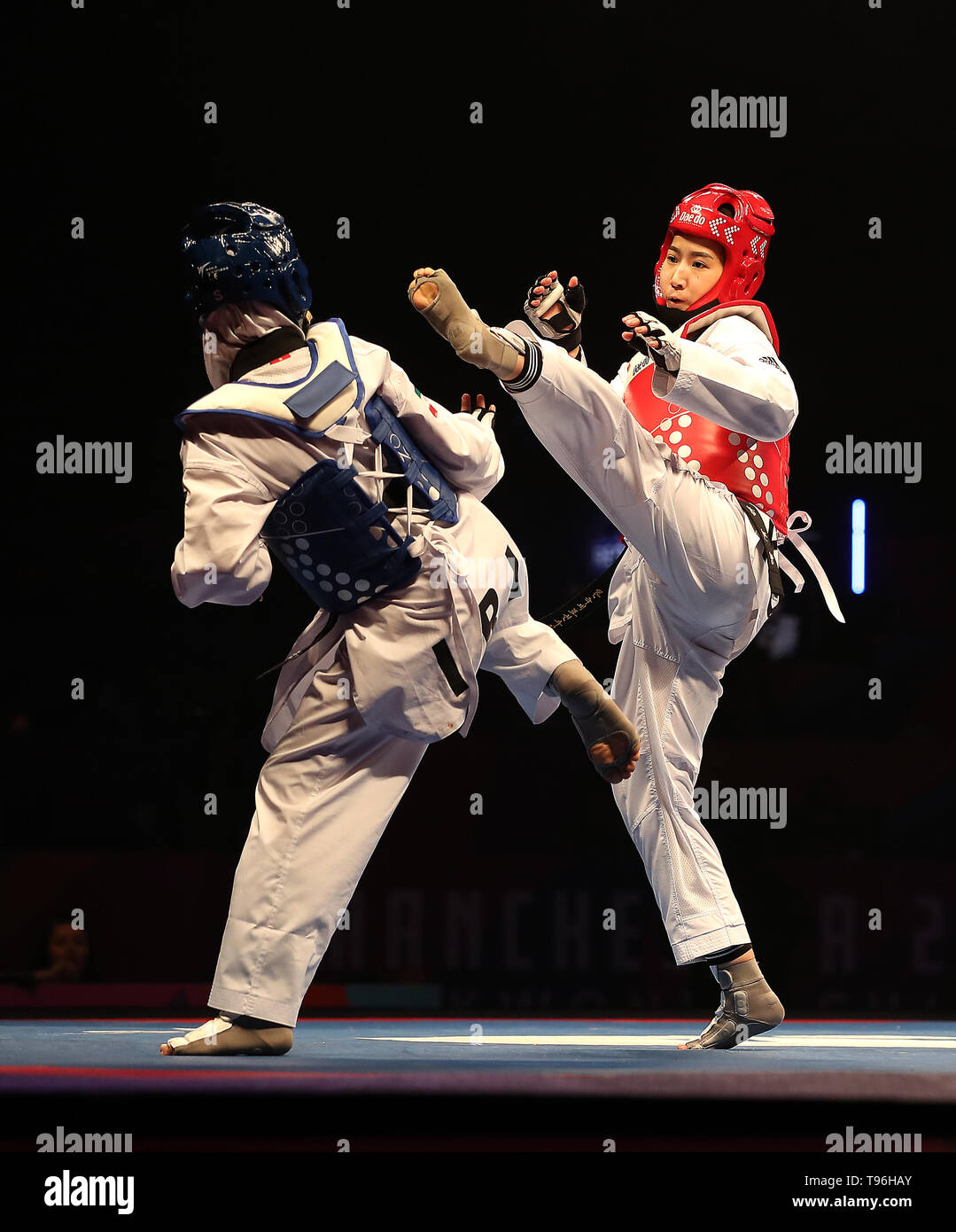 Jae young hi-res stock photography and images - Alamy