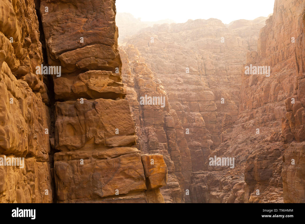 Cañón. Reserva Natural de Mujib. Valle del Rift. Mar Muerto. Jordania ...