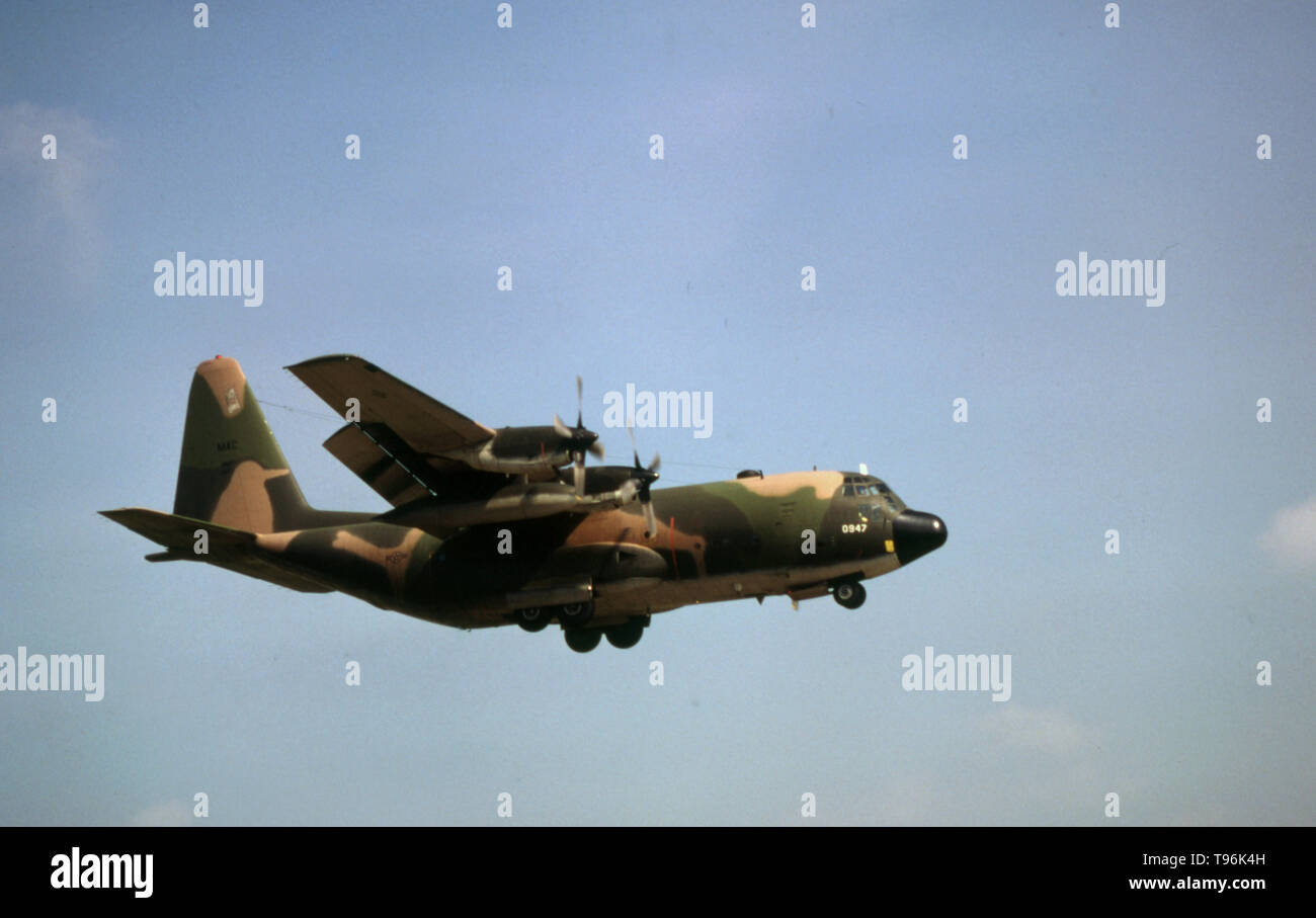 Kc 130 hercules hi-res stock photography and images - Alamy