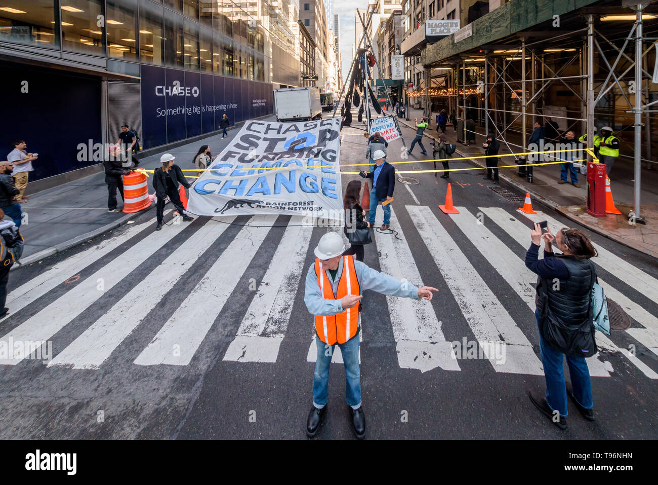 Shut down peaceful protests hi-res stock photography and images - Alamy