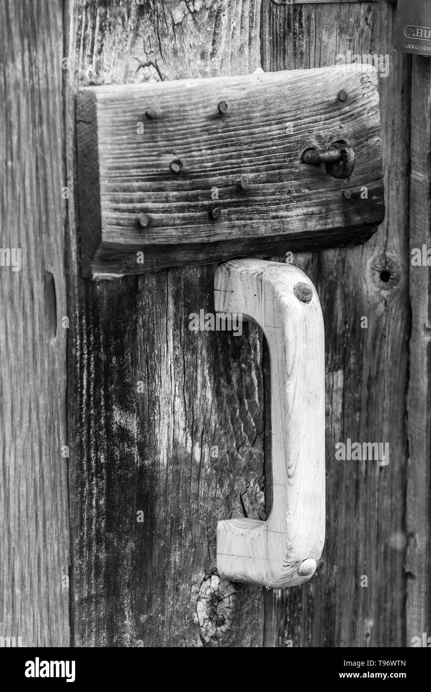 Vintage door handles hi-res stock photography and images - Alamy