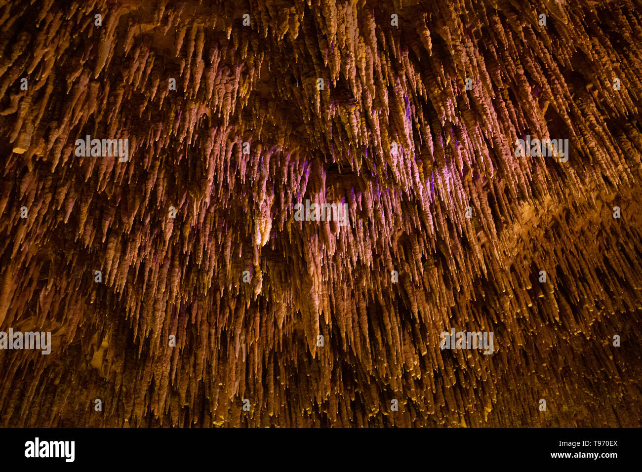 Lake cave rock formations stalactite in Gyokusendo , Okinawa - Japan ...