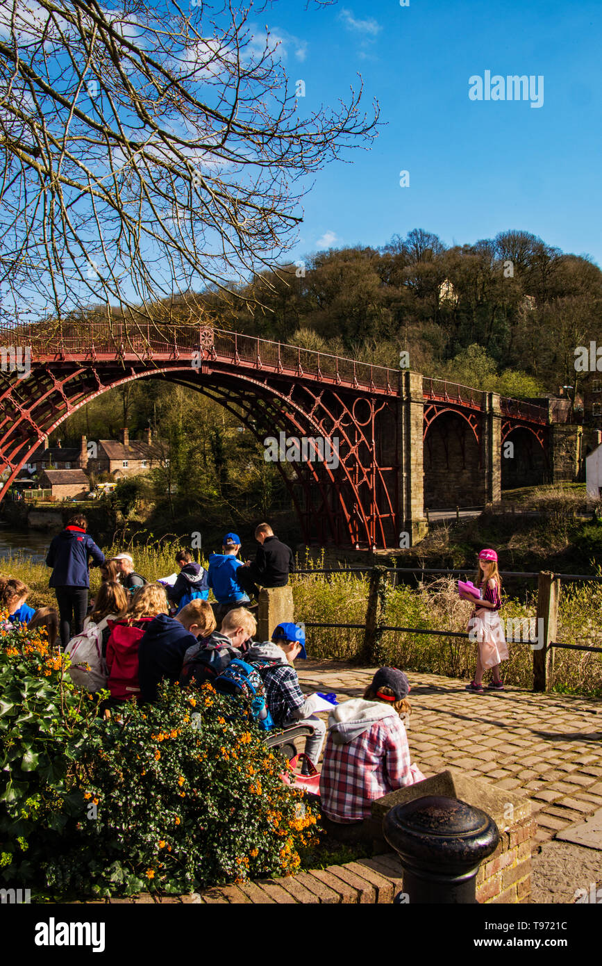 Bridge assessment hi-res stock photography and images - Alamy