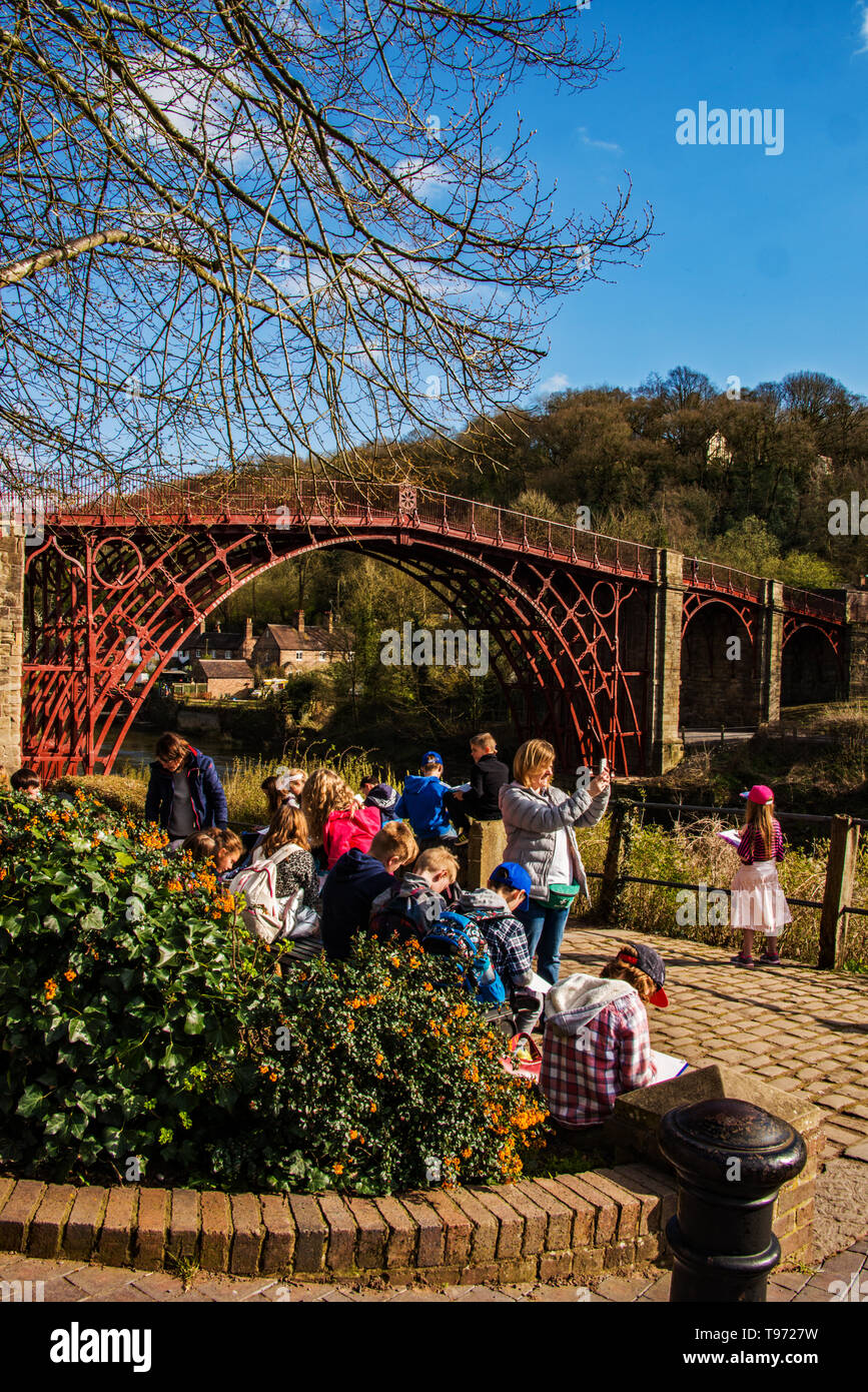 Bridge assessment hi-res stock photography and images - Alamy