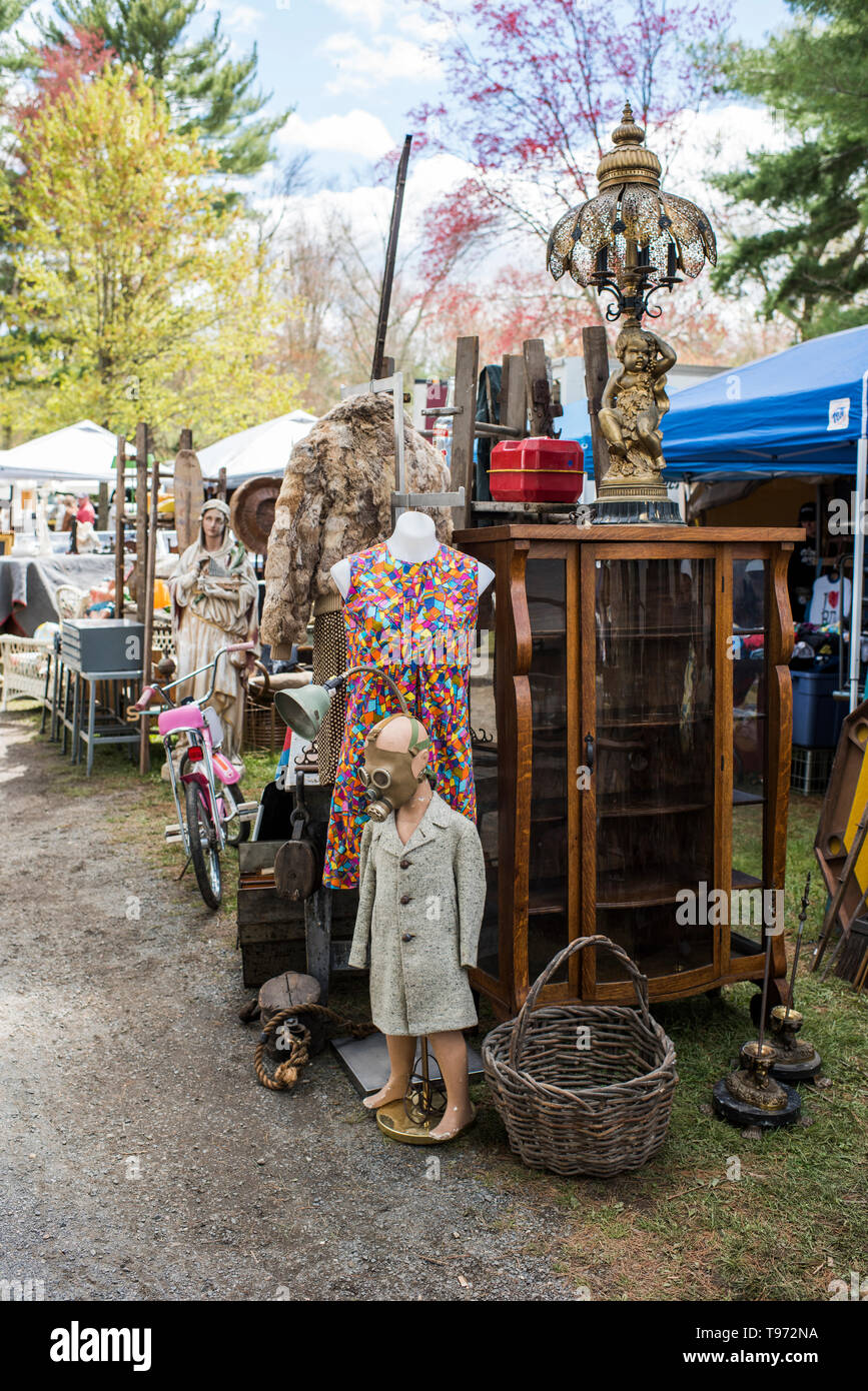 Brimfield flea market massachusetts hi-res stock photography and images ...