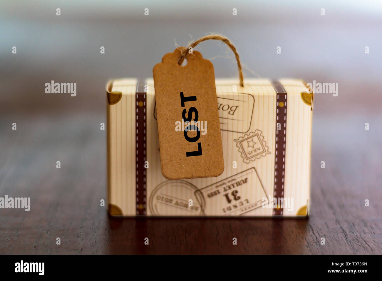 Lost luggage label hi-res stock photography and images - Alamy