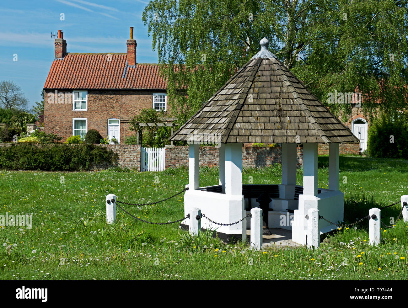 Richard askham hi-res stock photography and images - Alamy