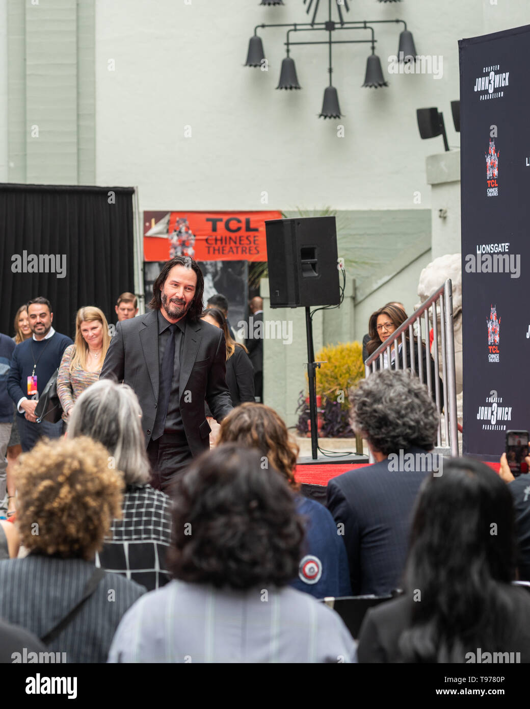 Keanu Reeves. Actor's Handprints and Footprints Cemented on Hollywood ...
