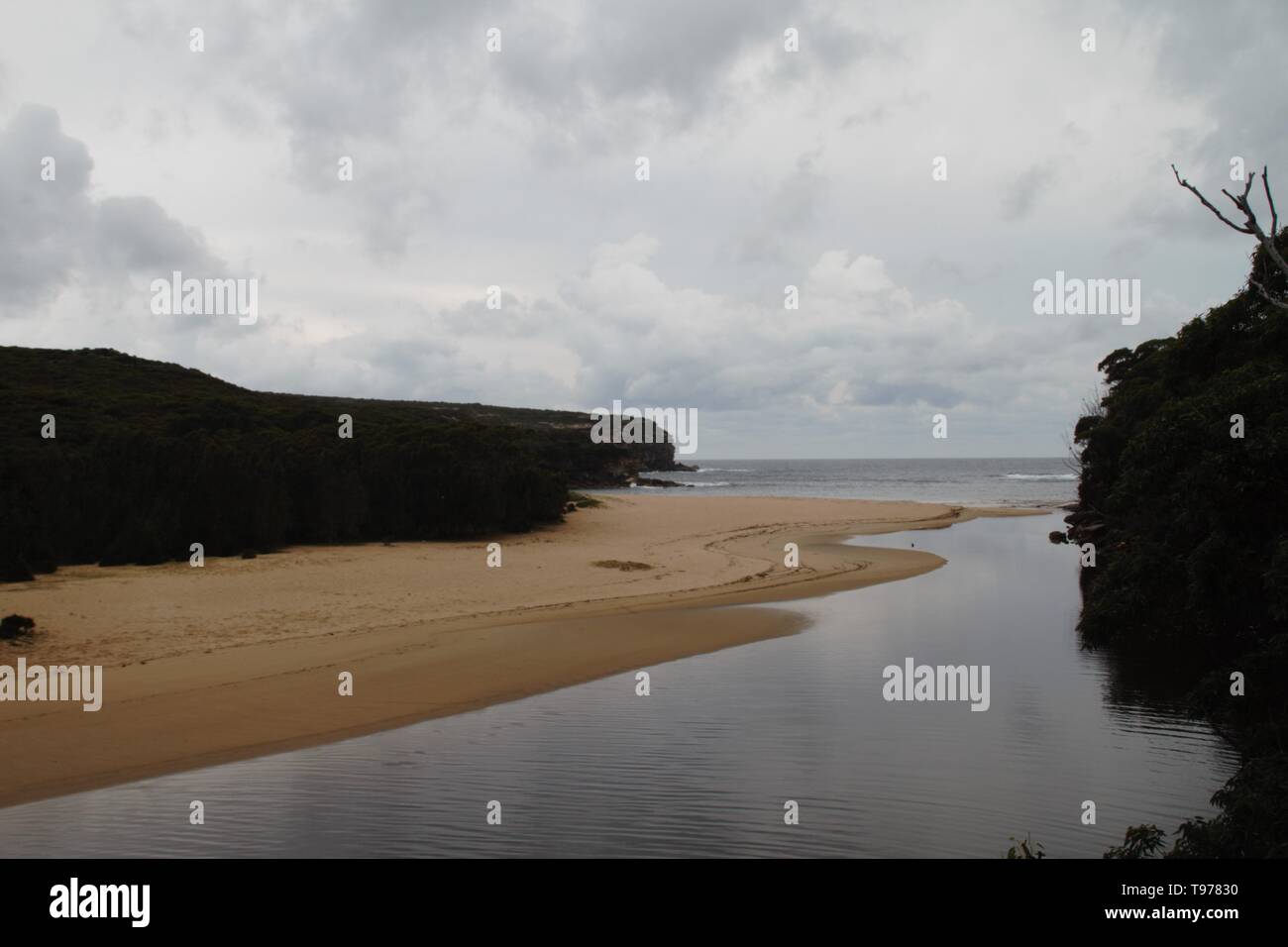 Amazing golden sandy beach somewhere between Melbourne and Sydney Stock ...