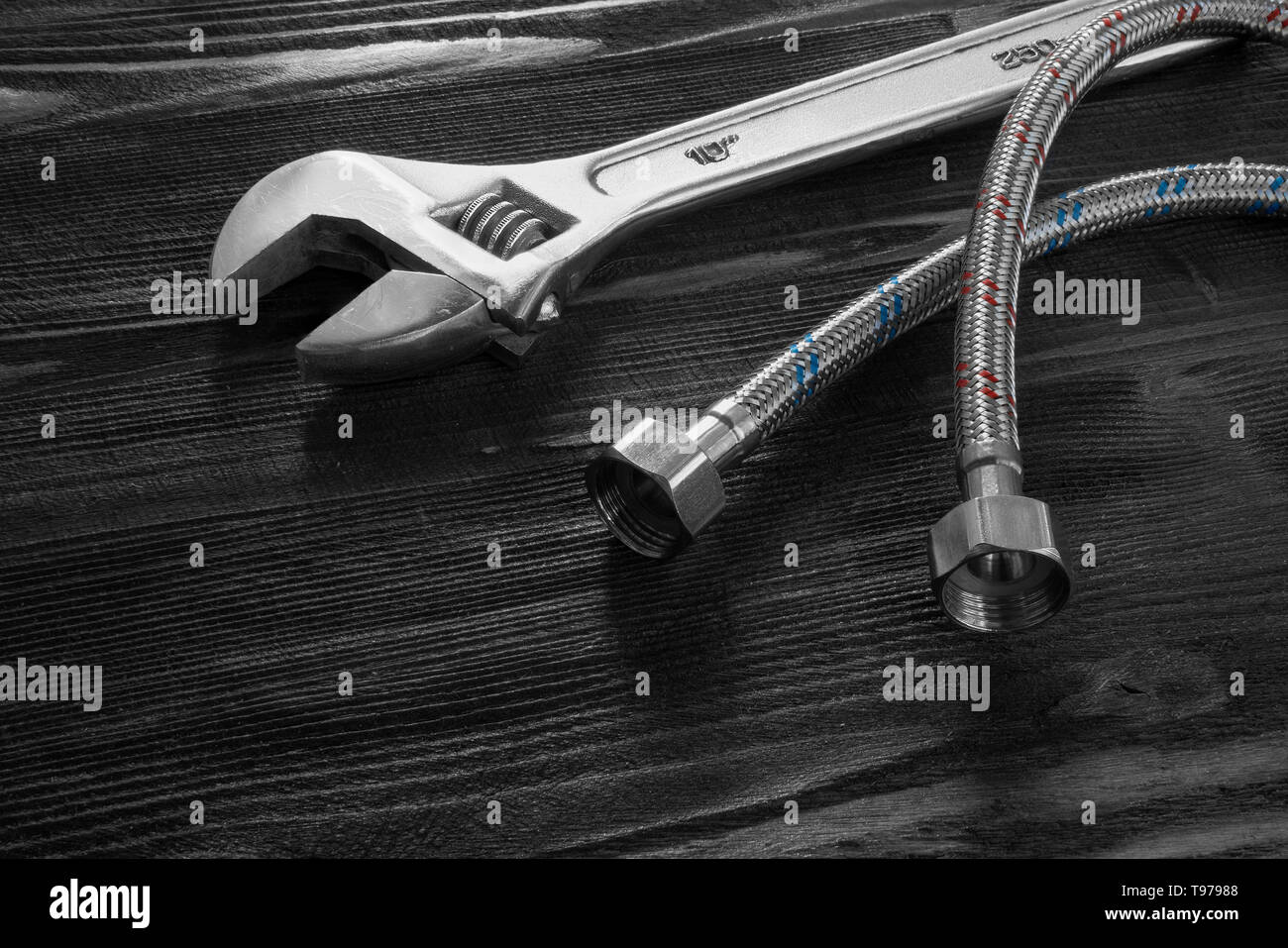 Fix hose hi-res stock photography and images - Alamy