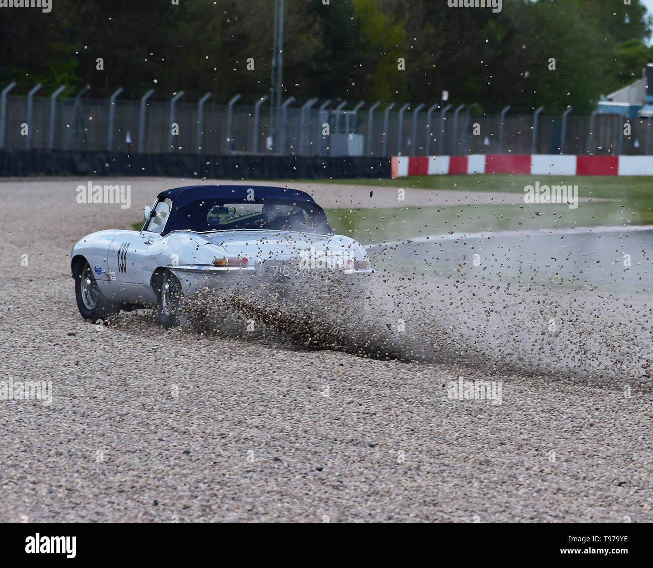 A short cut, Jon Minshaw, Jack Minshaw, Jaguar E-Type, Jaguar Classic ...