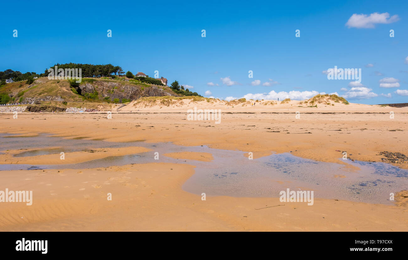 The beach in Barneville-Cartereta is a popular seaside resort ...