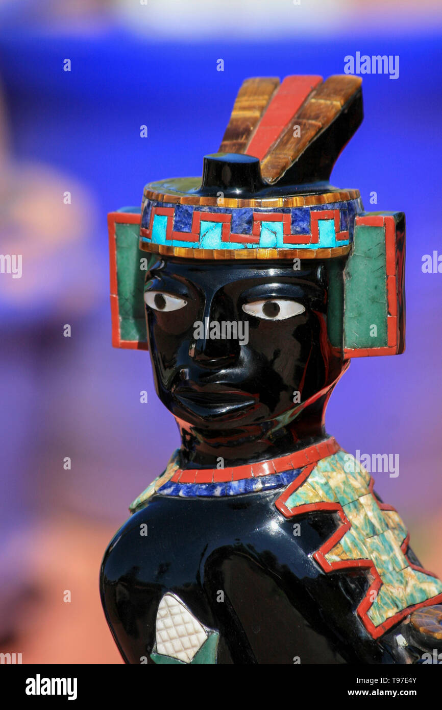 Aztec sculptures hi-res stock photography and images - Alamy