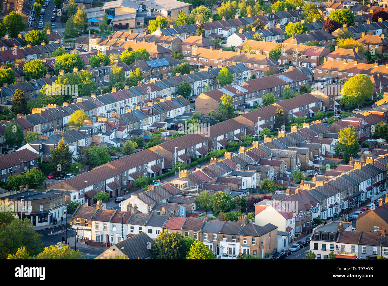 Rows of houses hi-res stock photography and images - Alamy
