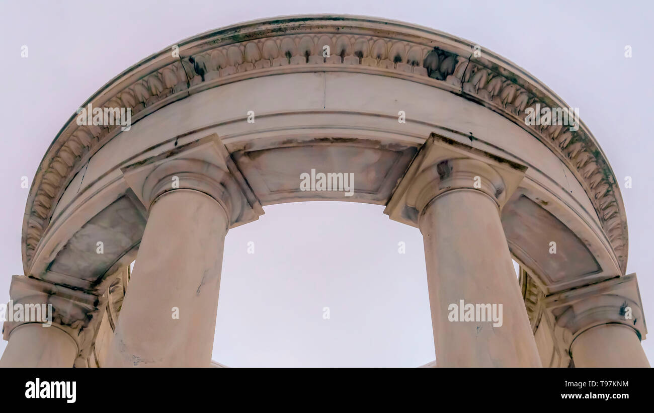 Circular Colonnade High Resolution Stock Photography and Images - Alamy