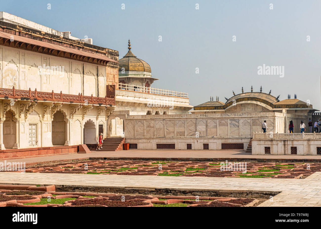 Agra, India - Nov 21, 2018: People visiting buildings in Agra Fort ...