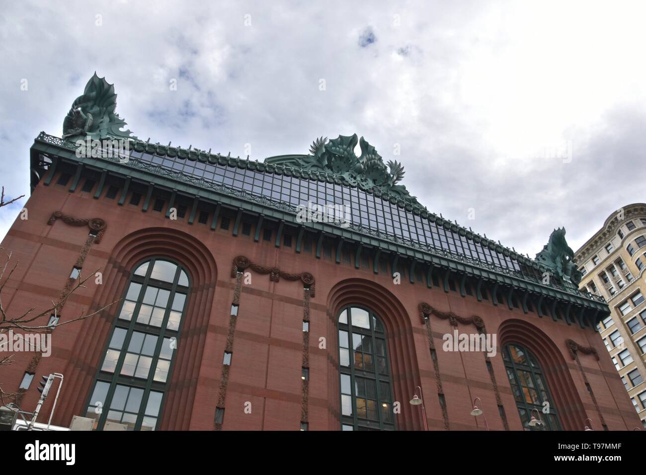 Harold Washington Library, the central Chicago Public Library, Chicago ...