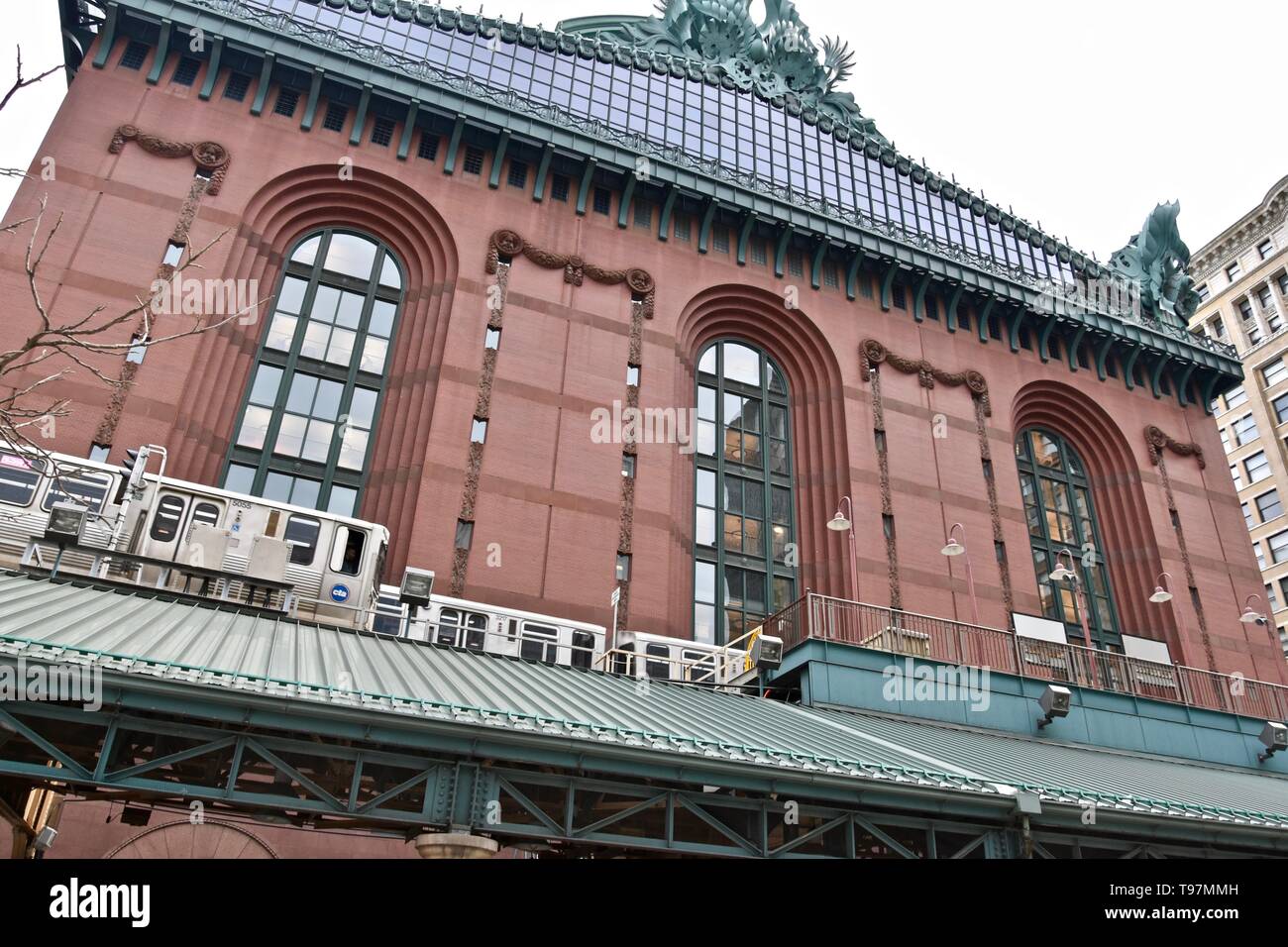 Harold Washington Library, the central Chicago Public Library, Chicago ...