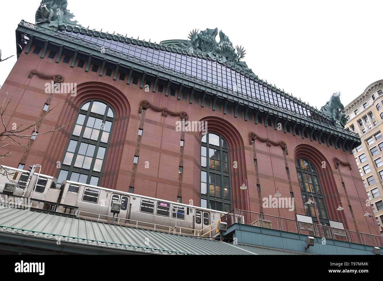 Harold Washington Library, the central Chicago Public Library, Chicago ...