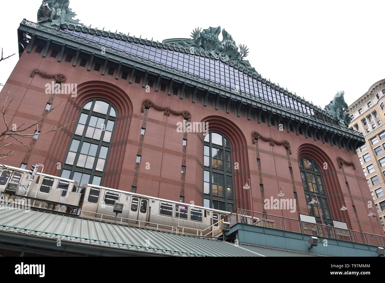 Harold Washington Library, the central Chicago Public Library, Chicago ...