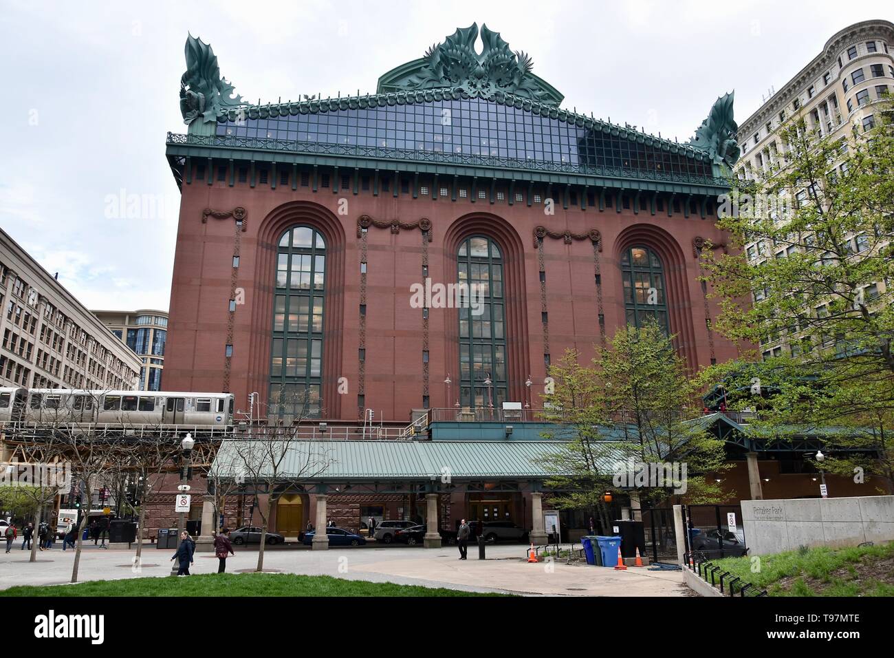 Chicago Library Train High Resolution Stock Photography and Images - Alamy