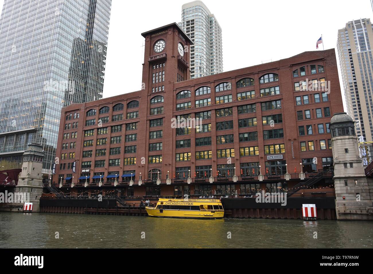 Iconic view of Chicago, Illinois, USA Stock Photo - Alamy