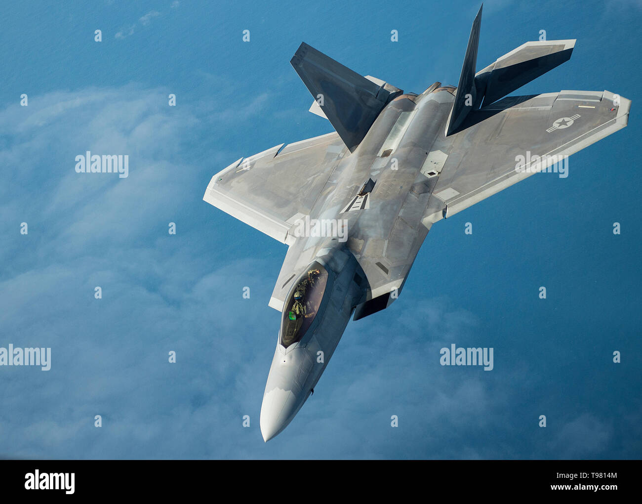 A U.S. Air Force F-22 Raptor flies over Alaska during Northern Edge ...