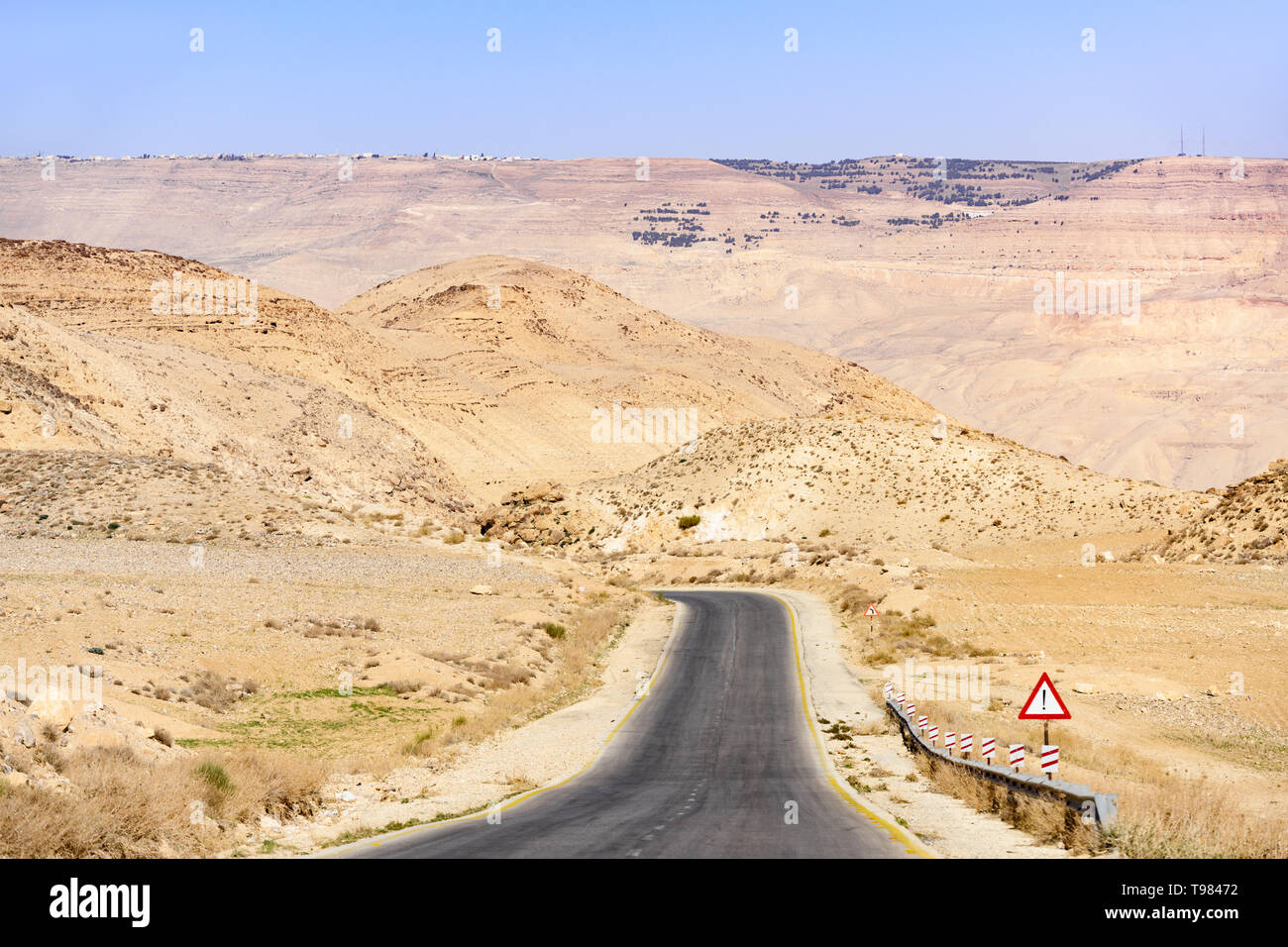 Stunning view of the Kings Highway, beautiful curvy road running ...