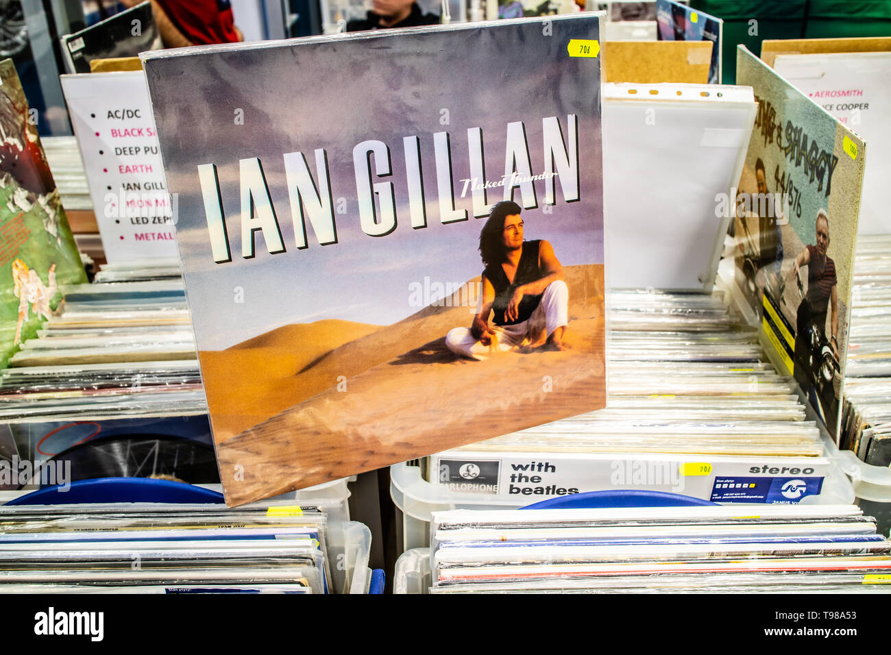 Deep purple album cover hi-res stock photography and images - Alamy