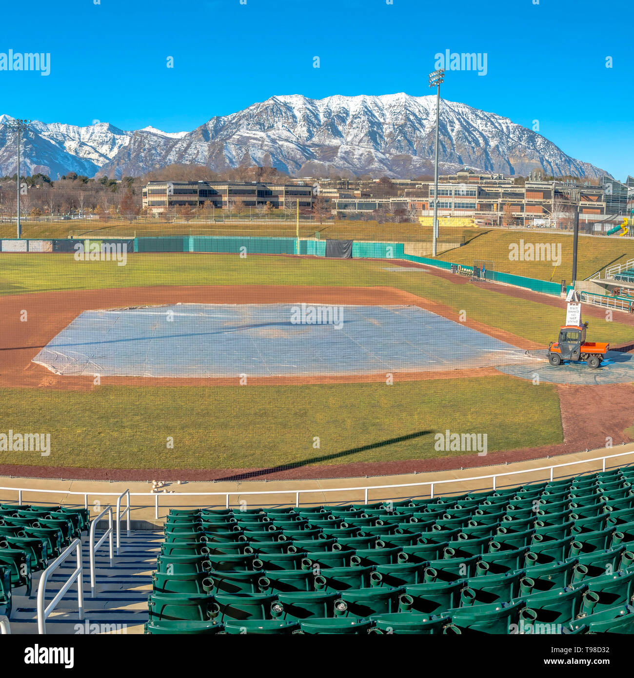 Tiered stadium hi-res stock photography and images - Alamy