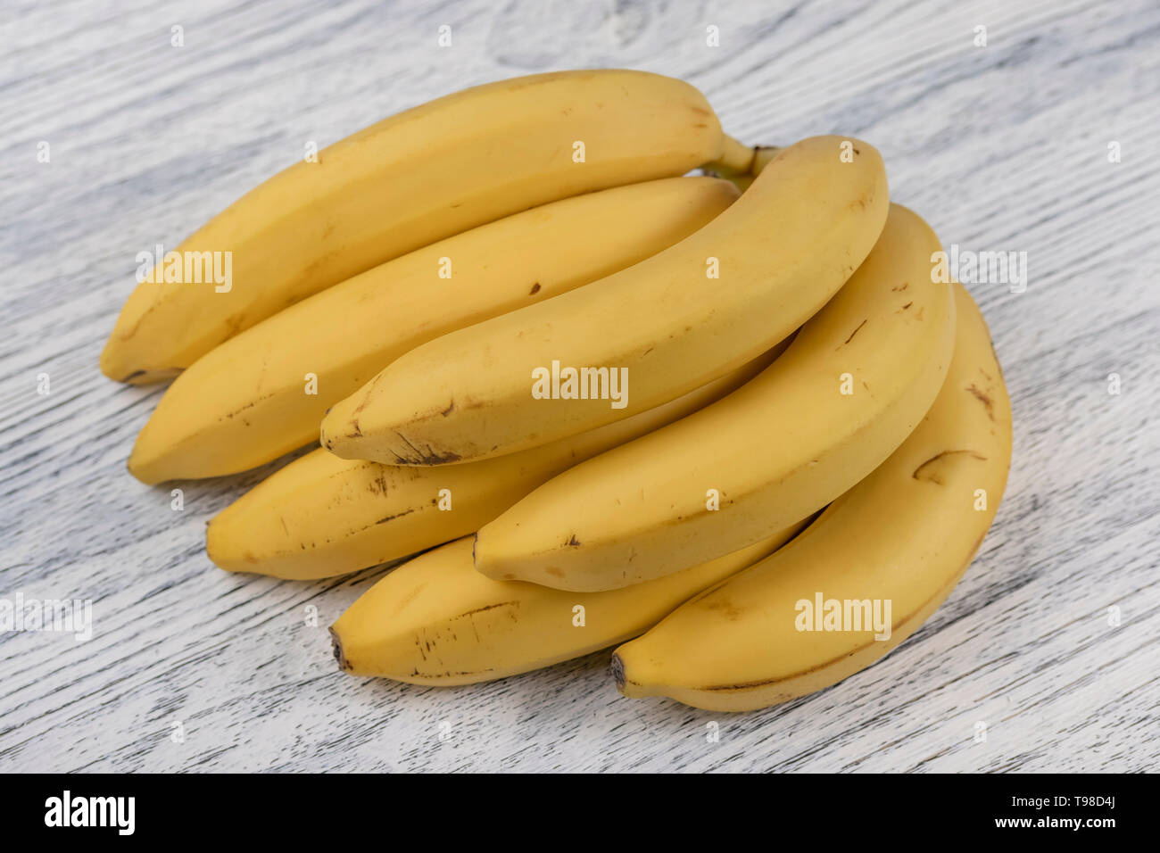 Packet of bananas hi-res stock photography and images - Alamy
