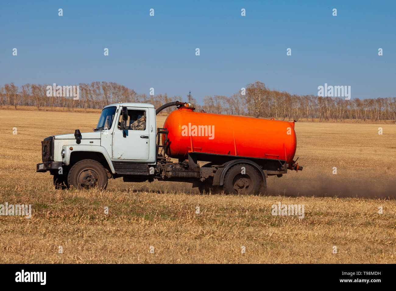 Yellow fuel tanker truck hi-res stock photography and images - Alamy