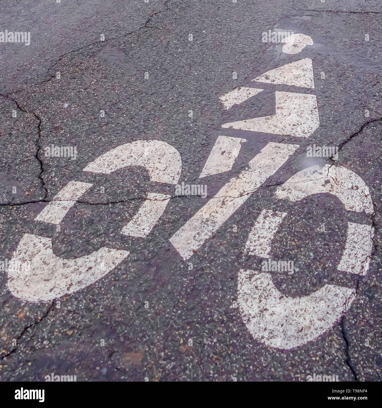 Scenic bike route signage hi-res stock photography and images - Alamy