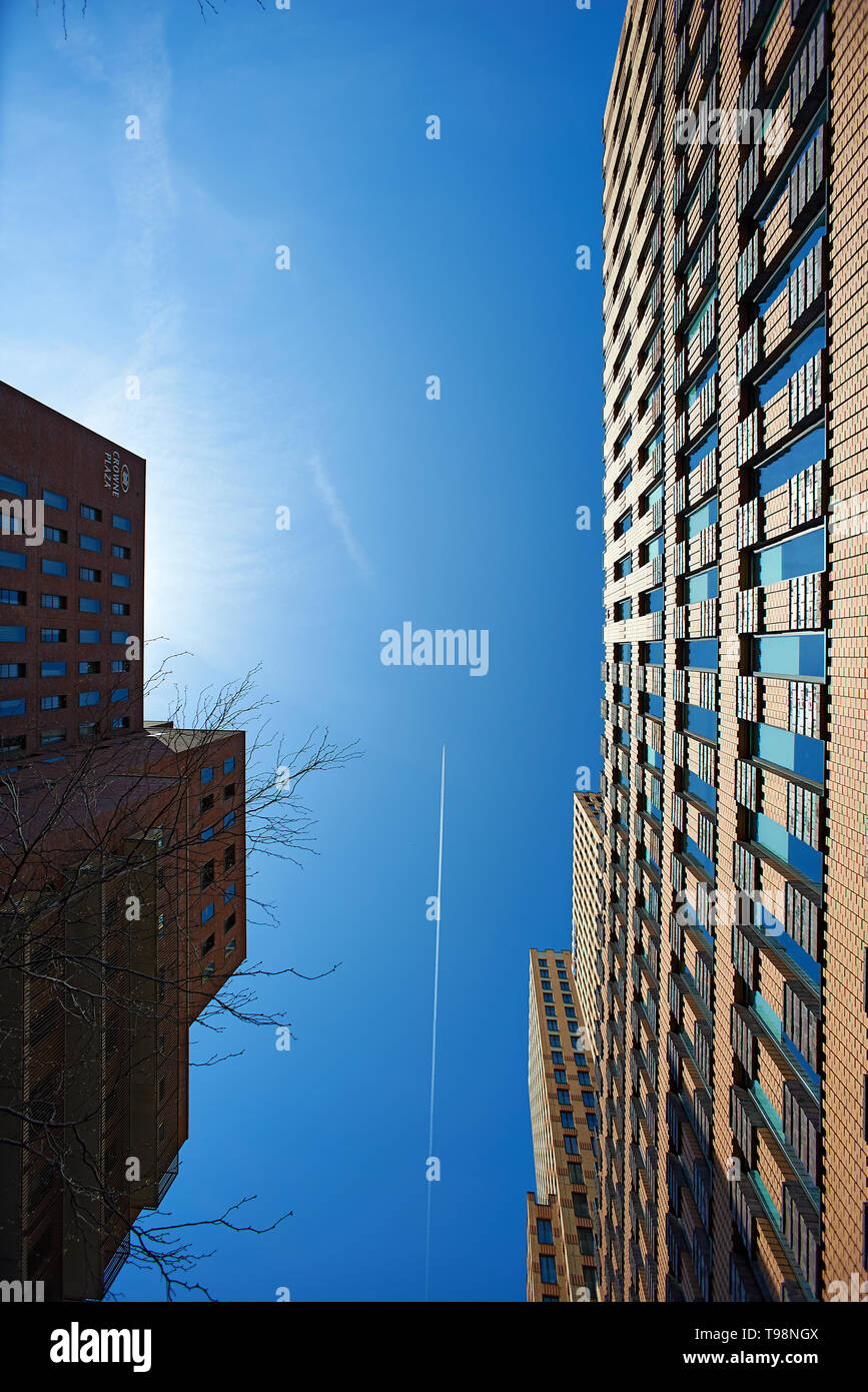 Low angle shots hi-res stock photography and images - Alamy