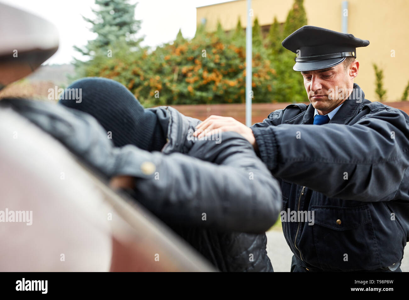 Body search hi-res stock photography and images - Alamy